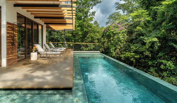 Spacious 5-bedroom Luxe, Fully Equipped Villa Minutes Walk To Pelada Beach - Nosara