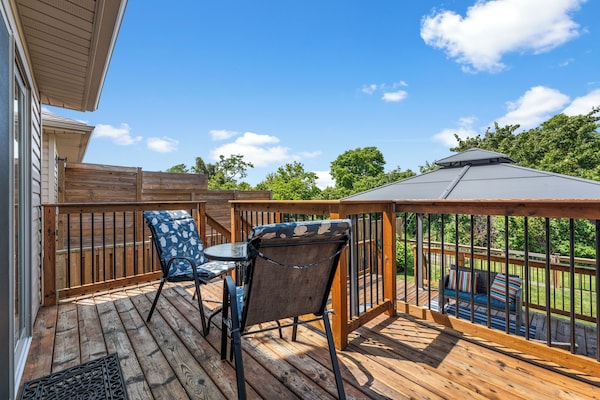 Town Home In Amherstburg Located Near To Wineries, Breweries,waterfront & Trails - Amherstburg