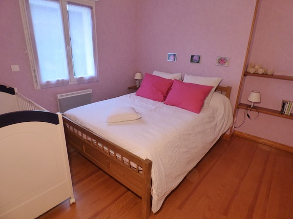Gîte à La Ferme Les 3 Guêpes : La Grange En Plein Coeur Du Cantal - Massiac