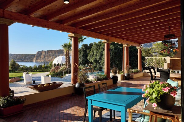 Palazzo Navarone | Luxury Lindos Villa With Private Pool And Sea Views - Lindos