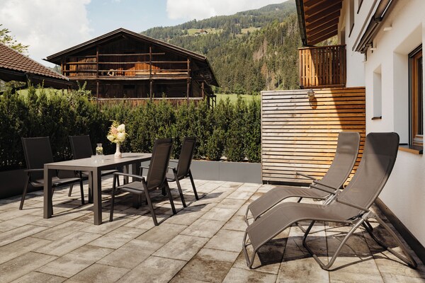 Appartement "Zirm" Avec Vue Sur Les Montagnes, Terrasse Privée Et Wi-fi - Campo Tures