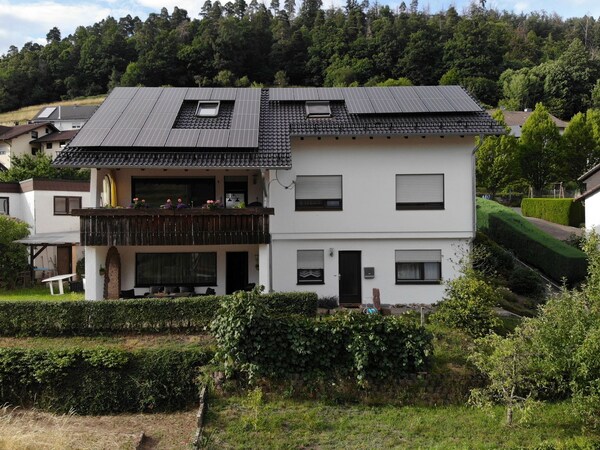 Ferienwohnung 'Am Südhang' Mit Bergblick, Privater Terrasse Und Wi-fi - Gernsbach