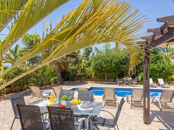 4 Bedroom Villa In Agia Thekla - 賽普勒斯