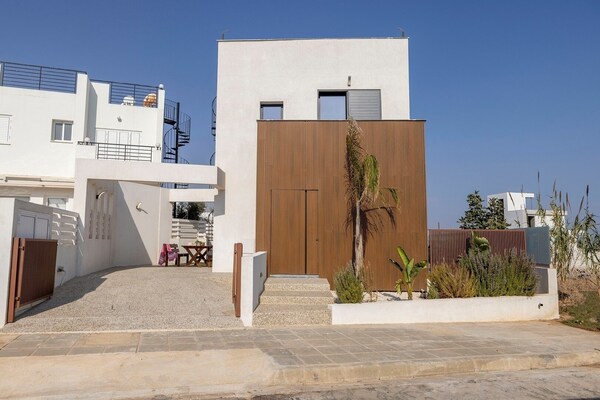 3 Bedroom Villa In Kapparis - Famagusta