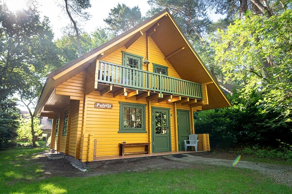 Spacious And Comfortable Group Home In Forest With Private Parking - Amersfoort