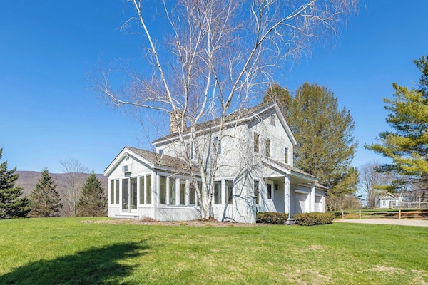 Cozy 2-br Cottage On A Private Estate In Dorset - Dorset, VT