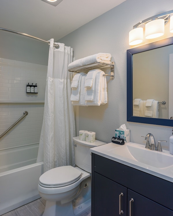 Cozy Harborside Stay | Secluded Orcas Island Getaway- Harborside 2342 - San Juan Islands, WA