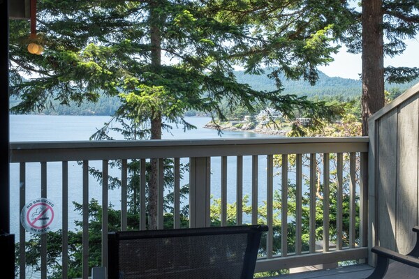 Cozy Harborside Stay | Secluded Orcas Island Getaway- Harborside 2452 - San Juan Islands, WA