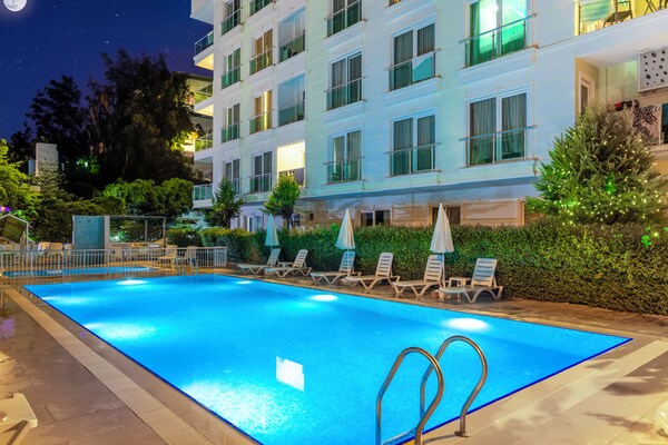 The Suites Antalya, Located In The Central Konyaaltı Region, - Antalya Ili, Türkiye