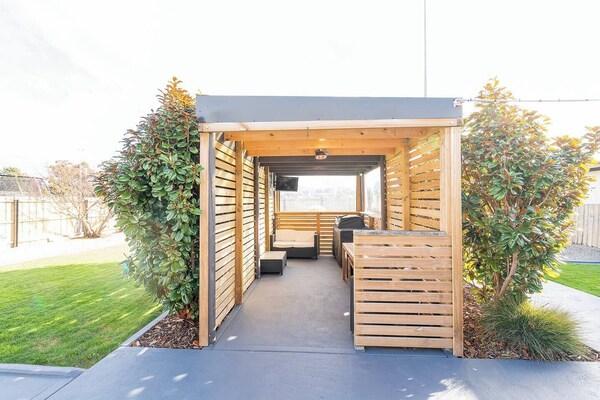 Howrah Breeze All Season Retreat By Beach And Park - Tasmania