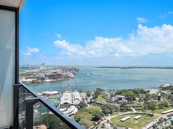 Mvr Elite Tower Stay With Iconic Bay Views - マイアミ