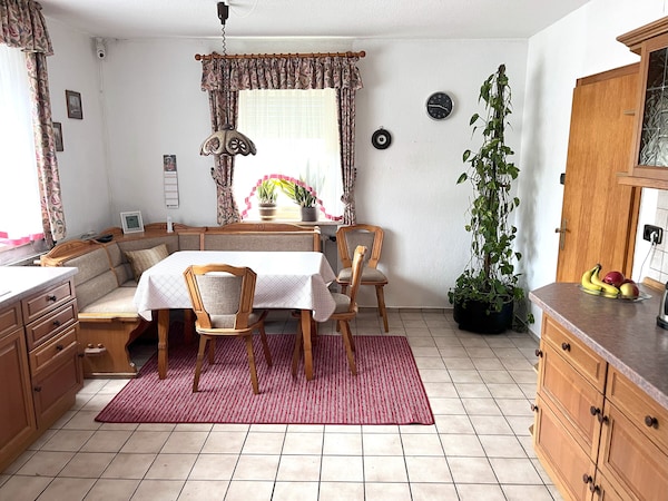 Ferienhaus 'Idyllischer Bauernhof' Mit Gemeinsamer Terrasse, Privatem Garten Und Wi-fi - Lichtenfels, Deutschland