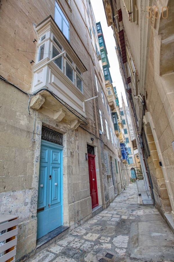 Authentic Valletta Studio In Maltas Capital! - Valletta