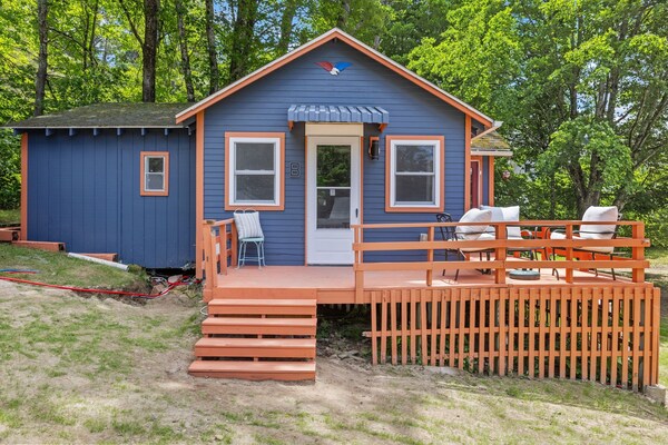 Newly Renovated Cottage 8 Main Street Alton Bay! - New Hampshire