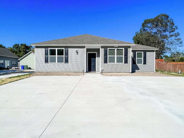 Quiet Home W/king Bed Near Golf Course And Beach - 威爾明頓