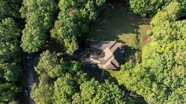 Royal Oaks Private Oasis - Lake Getaway - Lake Anna, VA