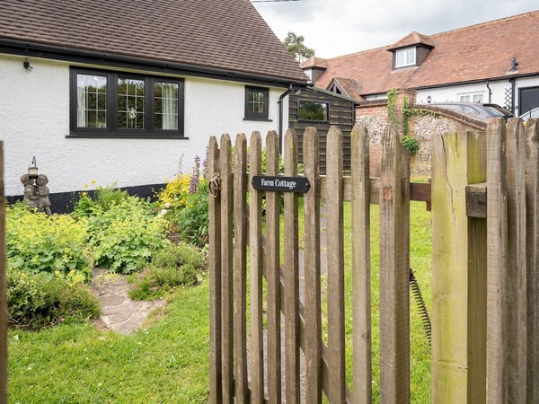 Chilterns Farm Cottage Hideaway | Pass The Keys - High Wycombe
