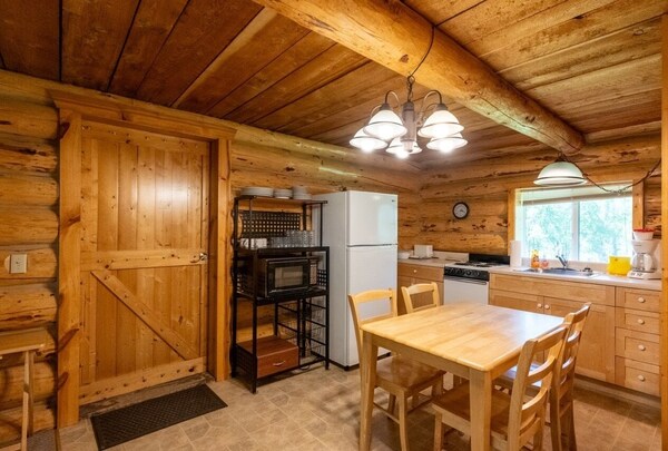 Cozy Rustic Duplex Cabin - Kodiak Side - Kenai, AK