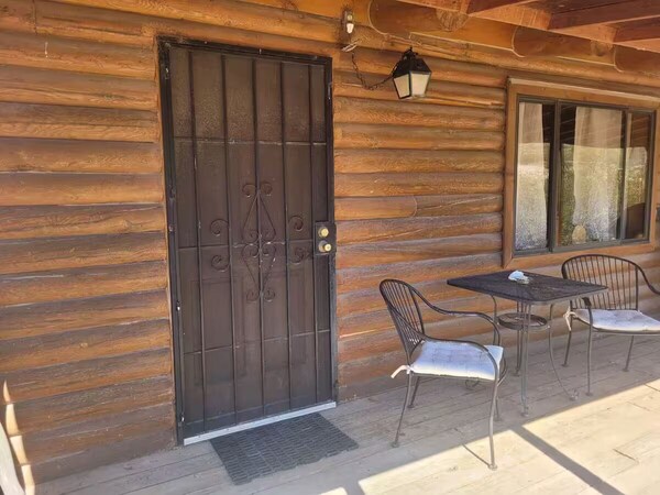 Log Cabin Near Las Vegas ~ West Bungalow - Nevada
