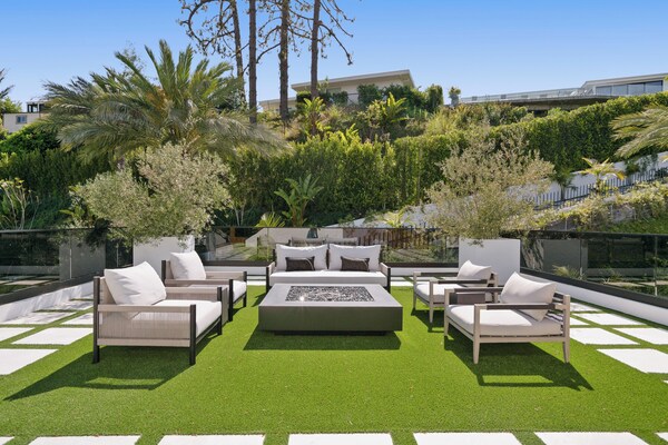 Bel Air Luxury Villa With Outdoor Oasis And Captivating Views - Encino - Los Angeles
