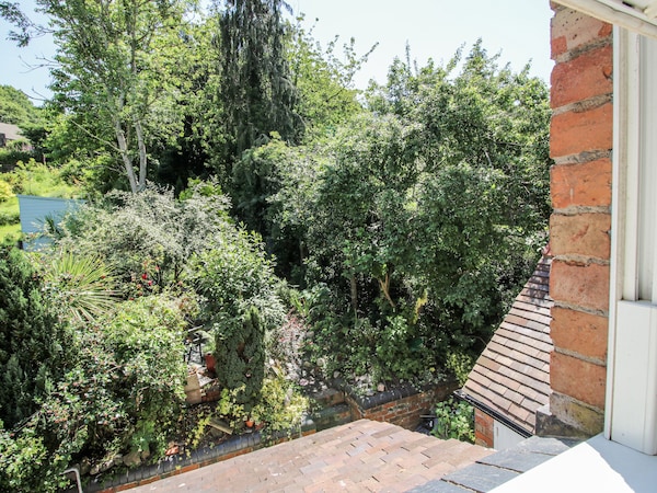 157 Watling Street South, Family Friendly In Church Stretton - Church Stretton