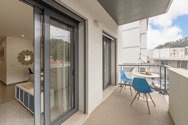Sandy Beach Nazaré  Apartment W/ Garage - Nazaré