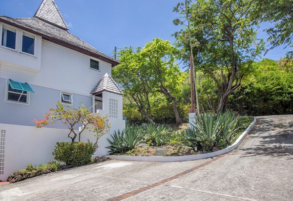 John John Cottage  Fully Air-conditioned 1 Bedroom Cottage In Cap Estate, Saint Lucia - Santa Lucia