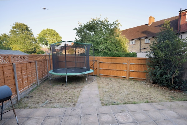 D'luxe 5 Beds Home In Twickenham, London - Hounslow