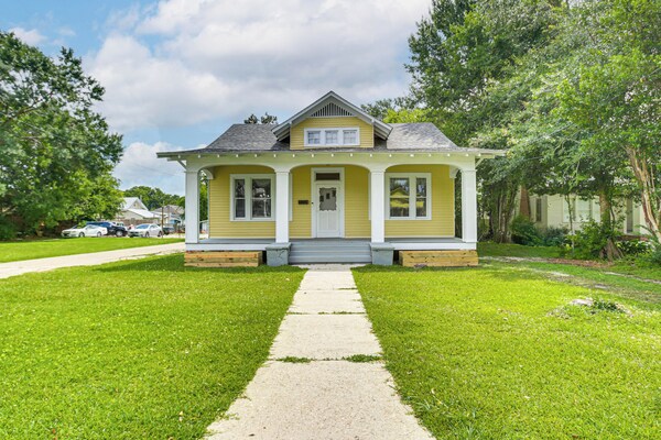 Walk To Restaurants & Shops: Dtwn Franklin Retreat - Louisiana