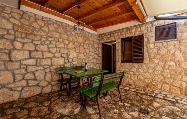 Stunning Home In Karlobag With Wifi - Karlobag