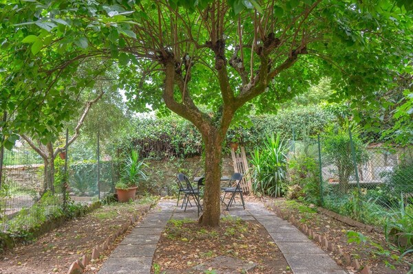 Classic Florentine Apartment With Garden - Florencia, Italia