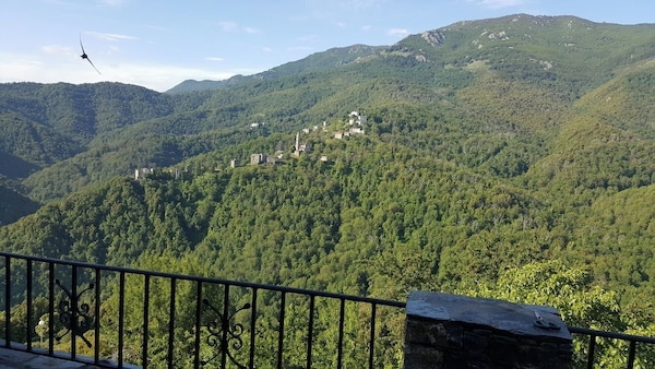 Corsica Village Tower House - Corsica