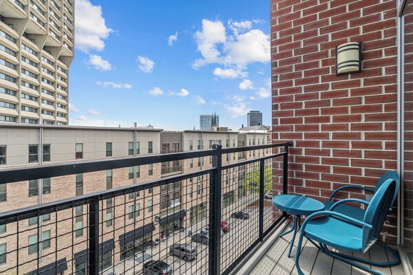 Cozysuites - Penrose On Mass With Pool & Parking #1 - Indianapolis, IN