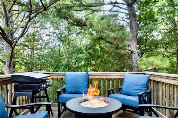 Luxe Loft In Eureka Springs - Eureka Springs, AR