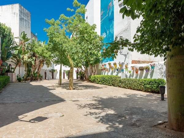 Appartement Spacieux De 4 Chambres Au Cœur D'estepona - Estepona