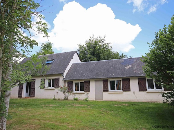 Family House In Nature With On-site Activities - Orne