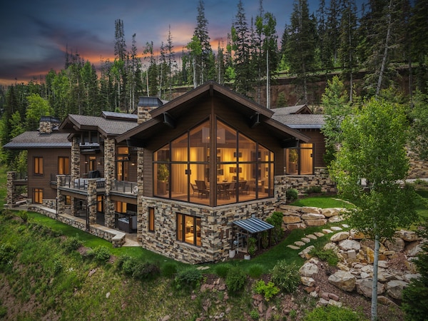 Park City Luxury, Ski In Ski Out, Hot Tub, Theater, Stunning Views, The Colony Retreat - Snowbird, UT