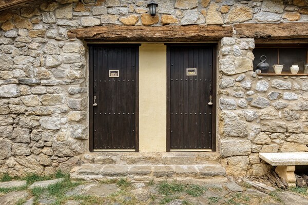 Room 'Viura' With Mountain View, Shared Pool And Shared Terrace - Gerona