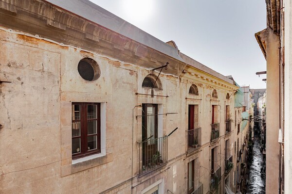 Blueground | El Born, Ac & W/d, Nr Picasso Museum - Barcelona