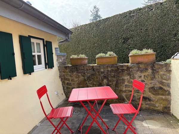 Das Eifel Türmchen Im Kurpark, Nur 5 Minuten Fußweg In Die Historische Altstadt - Euskirchen