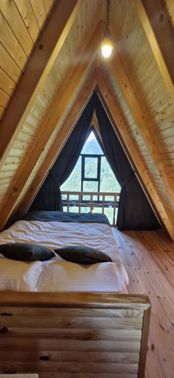 Havalı Süit Bungalov 2\nmuhteşem Manzaralı Aile Süiti. Ayder Yaylasına 30 Dakika. - Artvin