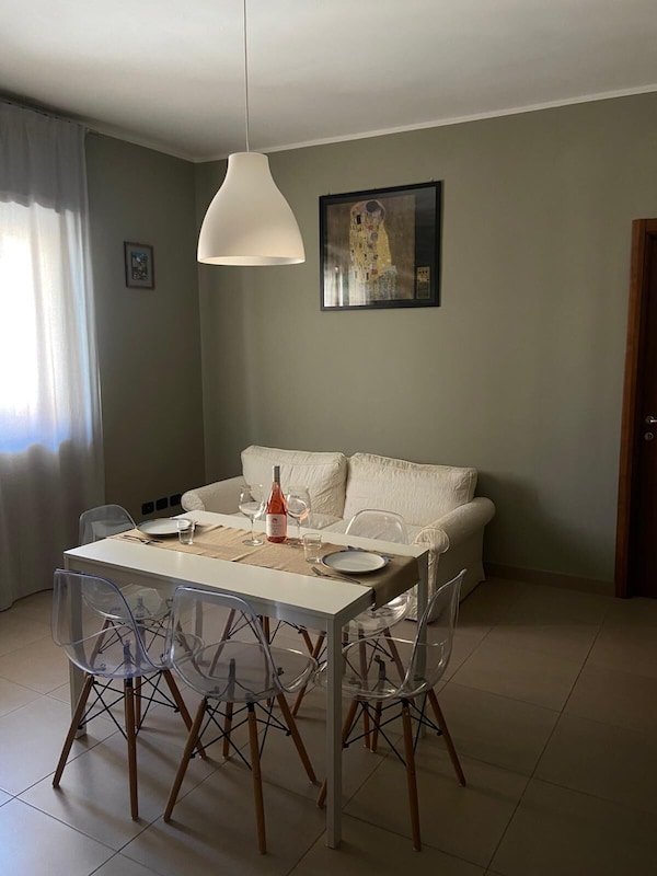 The Color Loft, Comfortable Apartment In The City Center - Barletta
