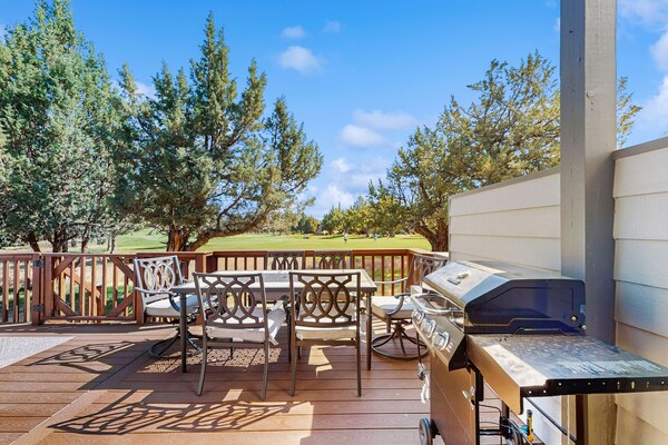 Cozy Townhouse Overlooking 1st Tee - Access To Eagle Crest Resort, Sports Center - Oregon