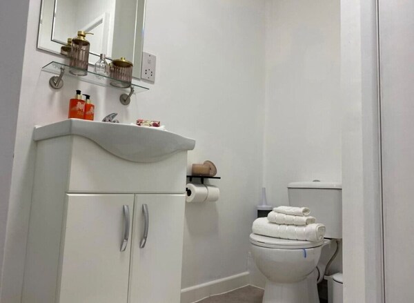 Prymeo | Modern 2-bed In Central Watford - Watford