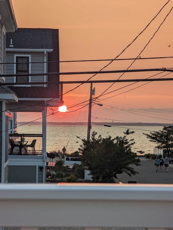 Heart Of Beach Haven W/ Bay View - Beach Haven, NJ