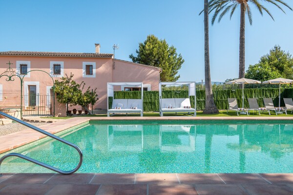 Country House 'Son Guillem' With Mountain Views, Wi-fi And Air Conditioning - Platja de Palma