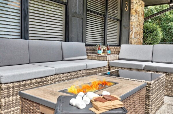 Cozy Cottage, Hot Tub, Firepit, Near Beach Access - Palm Coast, FL