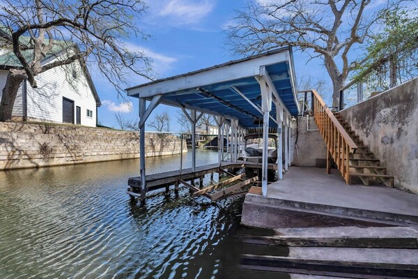 Perfect Pair-lakehouse On Lbj! - Kingsland, TX
