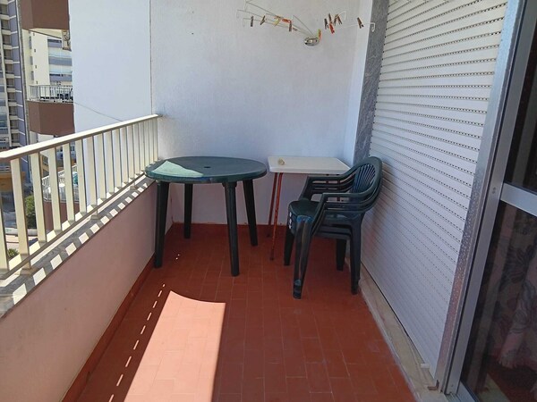 Apartment 'T2 Praia Da Rocha' With Sea View, Shared Pool And Shared Garden - Portimão