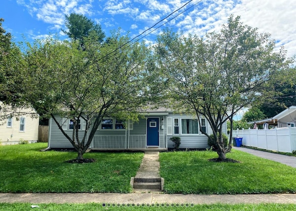 Free Amenities 4bd 2 Bath Oasis 8mins To Downtown - Frederick, MD